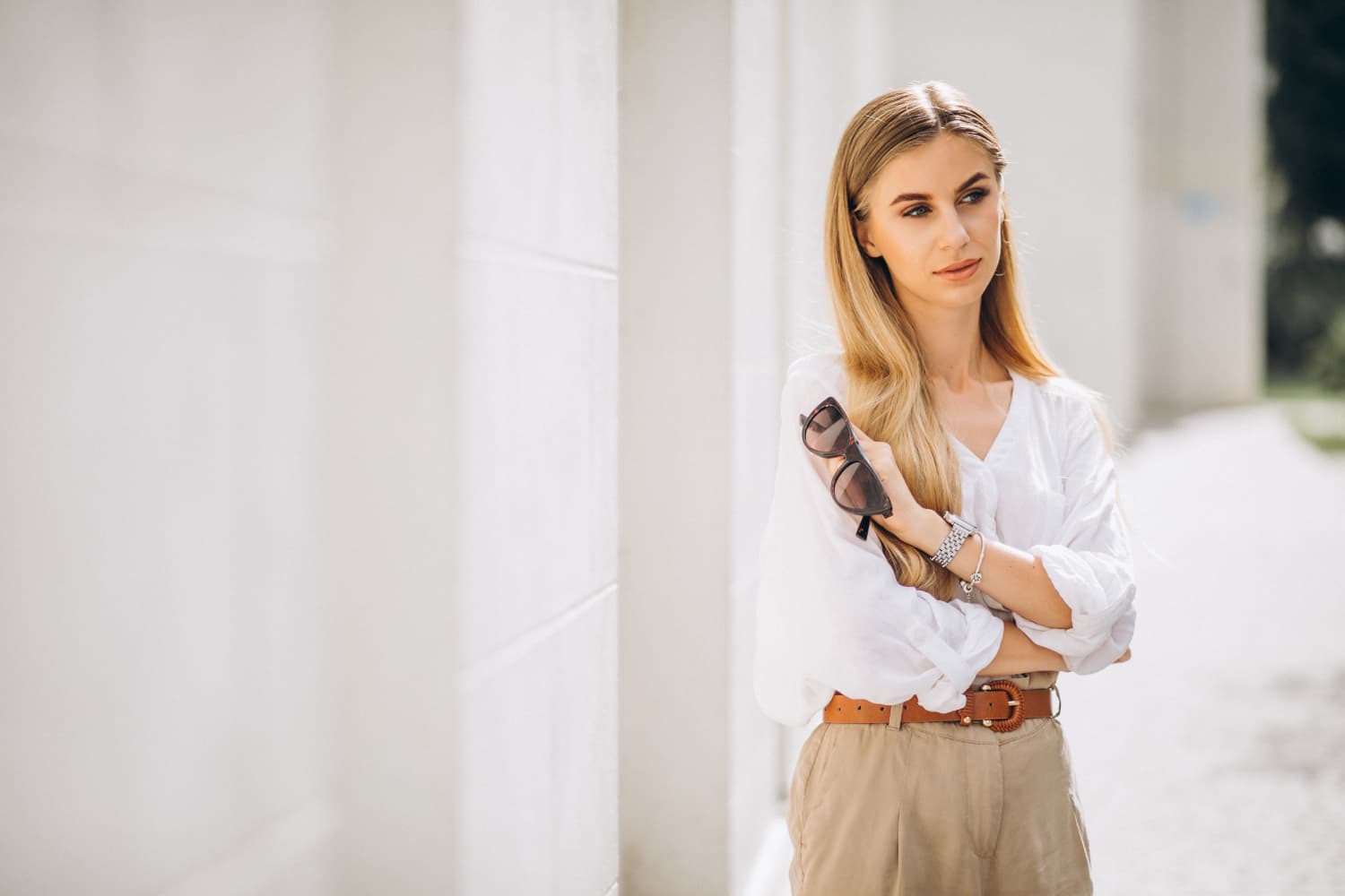 5 simple and chic outfits for an effortless elegant style